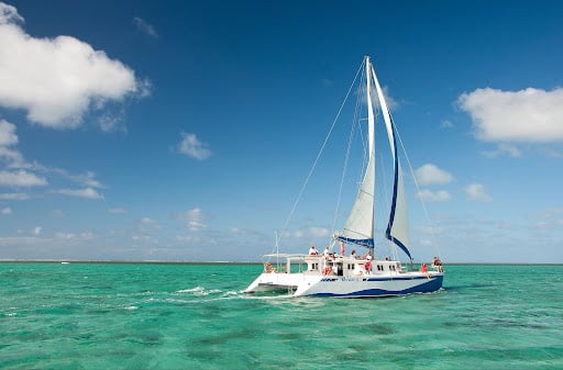 Are Two Hulls Better Than One? Catamaran Buying Tips with Ritchard Findlay